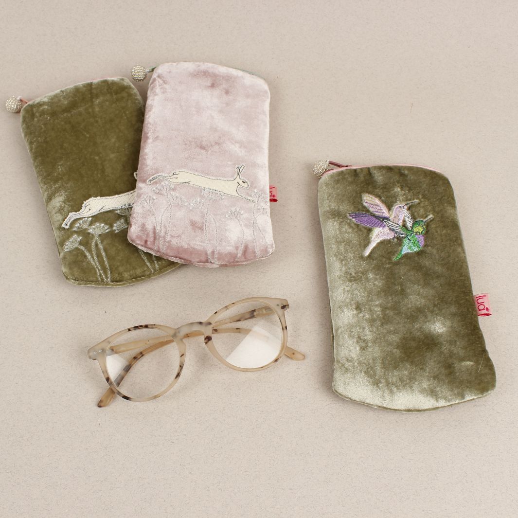 Lua | Velvet Embroidered Glasses Purse | Soft Glasses Case – Green Tulip
